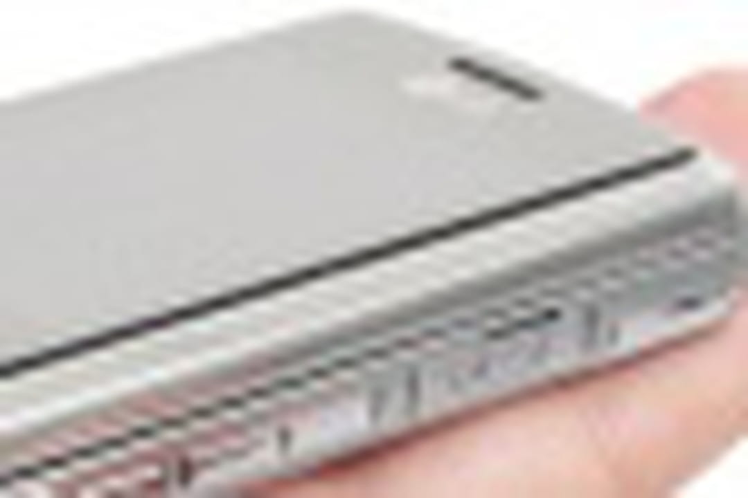 Test du LG KE970, le téléphone miroir