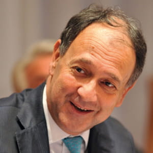 20e : Paul Hermelin (Capgemini), 2,62 millions € en 2014