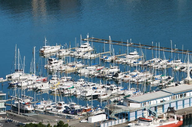 Bâteaux au port