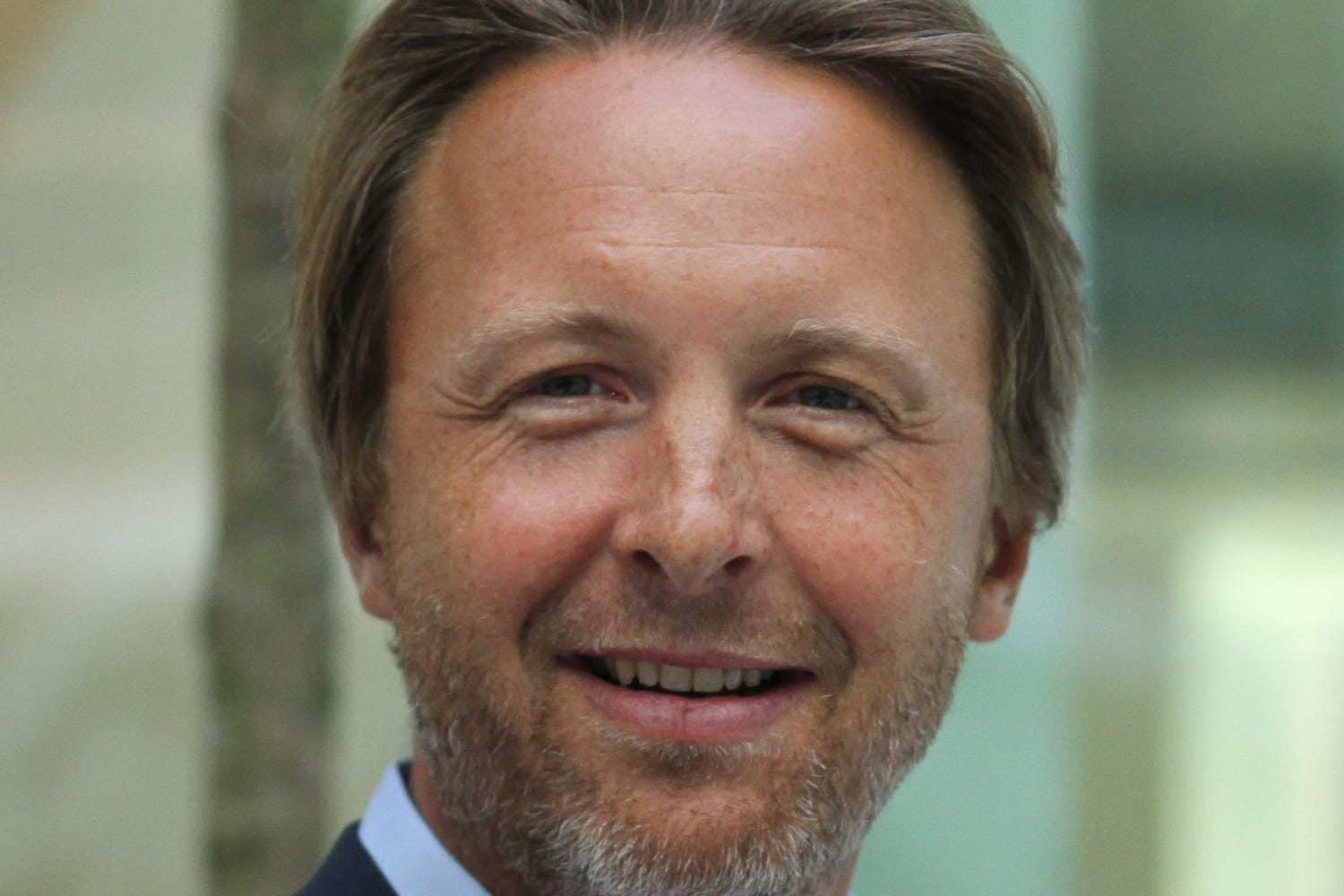 "Invibes prend un virage majeur vers l'IA générative"