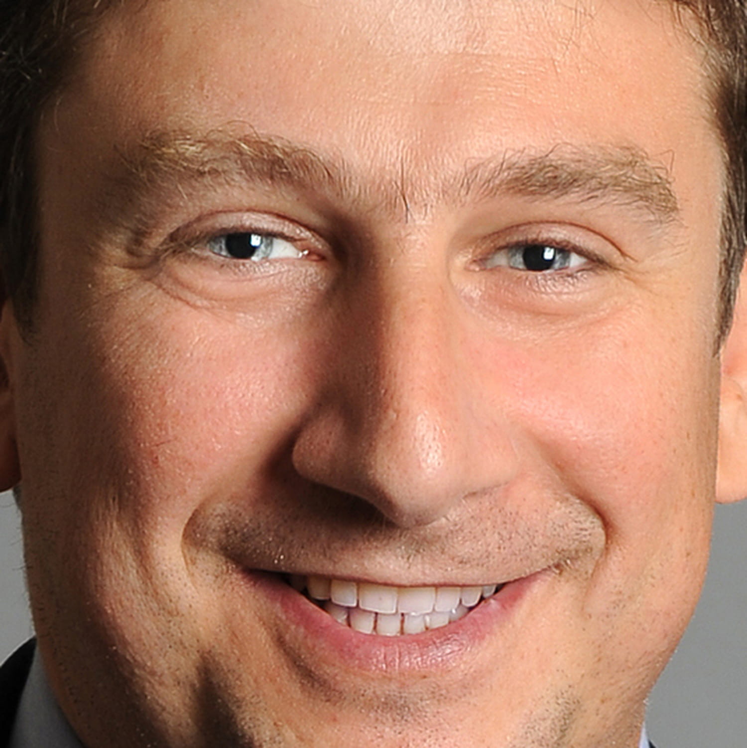 Le cadre dirigeant doit-il…diriger