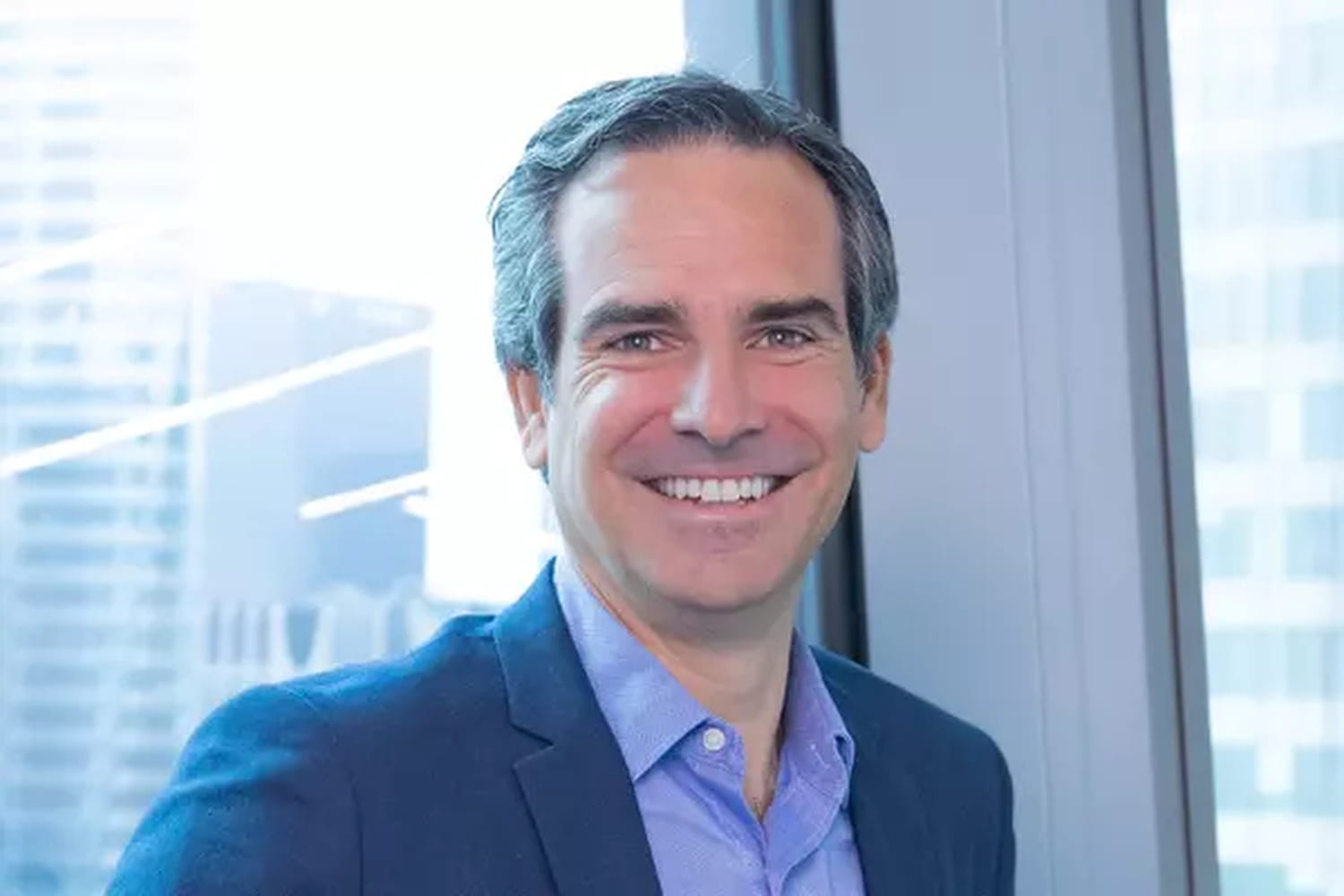 "Amazon lance son service de LLM Bedrock en France"