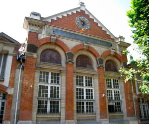 Carnot, le lycée public d'un riche quartier
